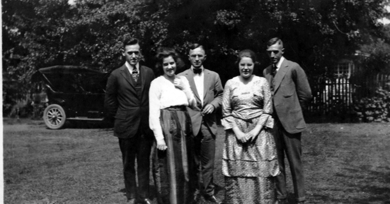 Young Harry Truman and Friends in Yard of 219 N. Delaware with Stafford ...