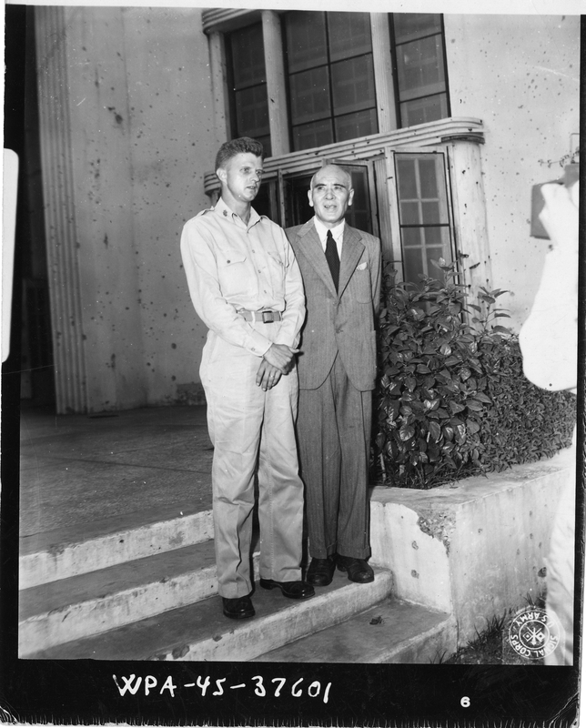 Japanese General Homma and Major Skeen Pose for Photographs | Harry S ...