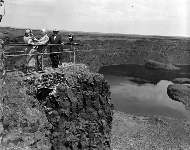 President Truman and Margaret Truman at the Grand Coulee Dam | Harry S ...