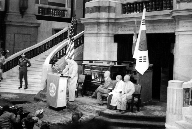 Ceremony returning Seoul to President Syngman Rhee | Harry S. Truman