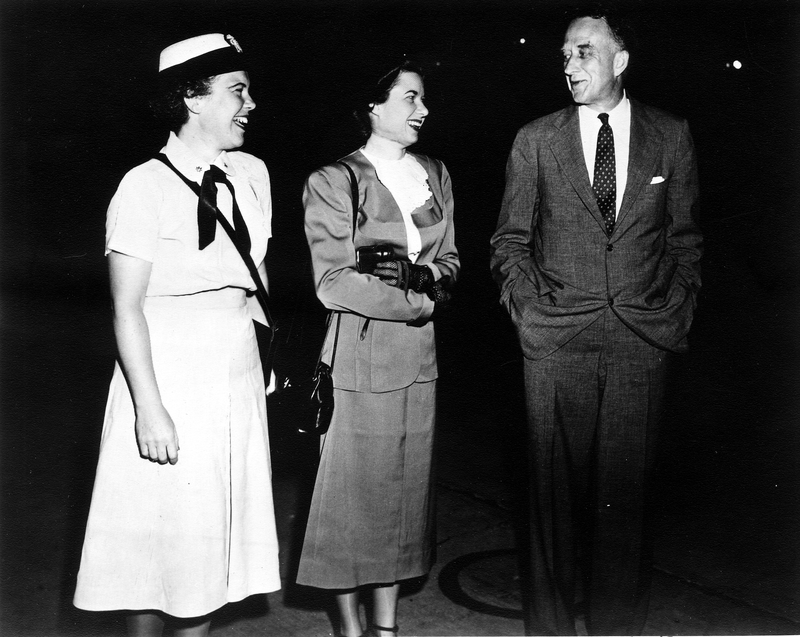 Philip Jessup and Vernice Anderson in Hawaii on the Way to Wake Island ...