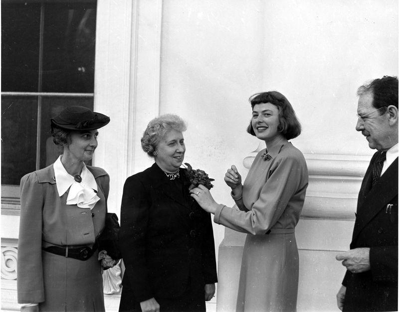 Mrs. Truman receiving Community Chest award | Harry S. Truman