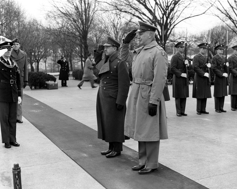 British Field Marshal Harold Alexander at the Tomb of the Unknown ...