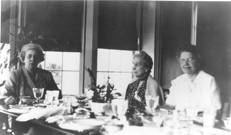 Bess Truman, Madge Gates Wallace, and May Wallace in Breakfast Room of ...
