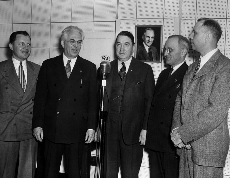 One of a series of photos showing Senator Homer Ferguson, Harry S ...
