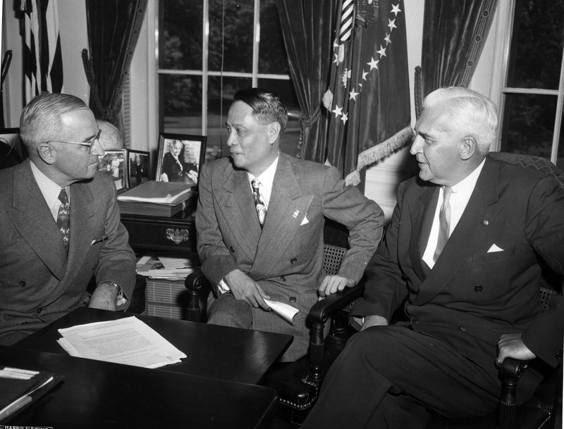 Photo of President Truman talking with President Elect Manuel Roxas of ...