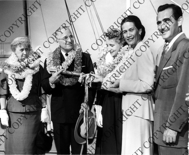 Trumans arriving in Hawaii for vacation | Harry S. Truman