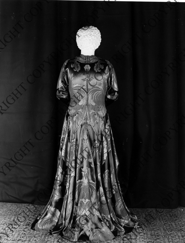 Back view of dress worn by Bess Truman at the Presidential Reception at ...