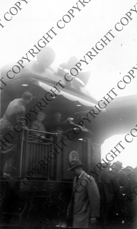 Mr. and Mrs. Truman on campaign train, New York | Harry S. Truman