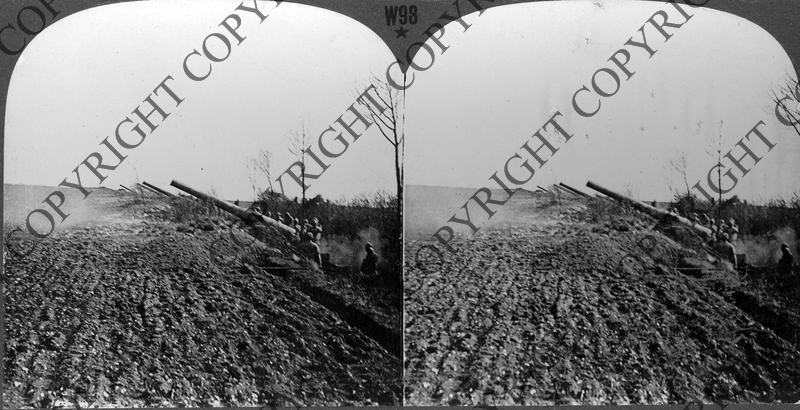 Stereograph of French Field Guns on the Oise River during World War I ...