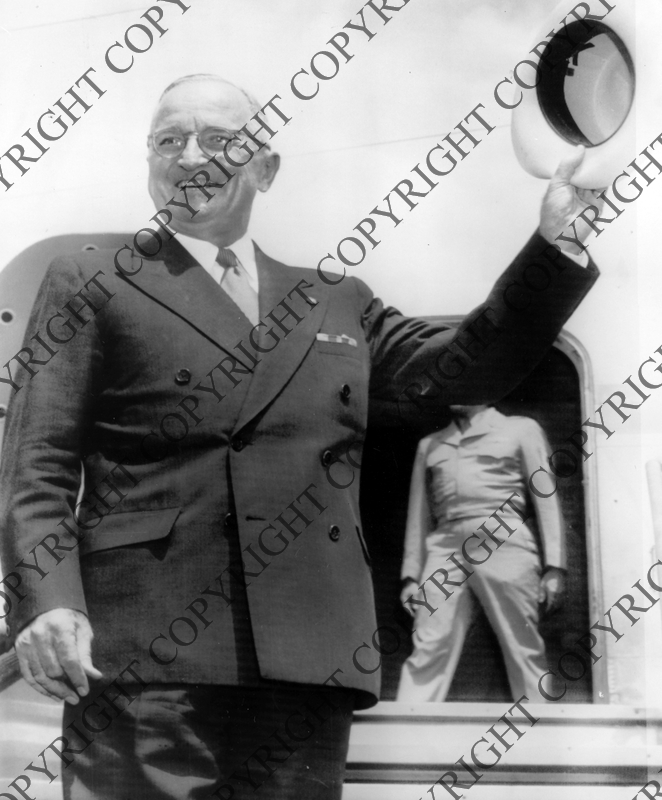 President Truman Waves as He Leaves for Chicago | Harry S. Truman