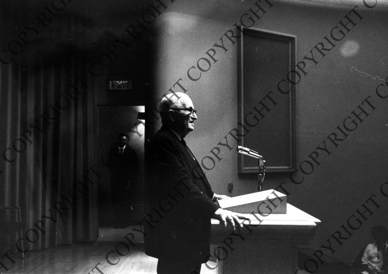 Former President Truman Addresses a Crowd at the Truman Library | Harry ...