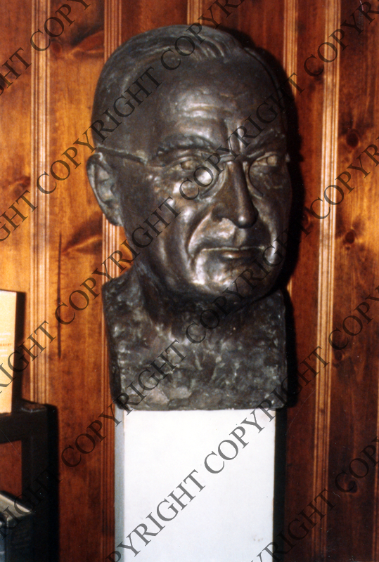 Color Snapshot of Bronze Bust of Truman | Harry S. Truman