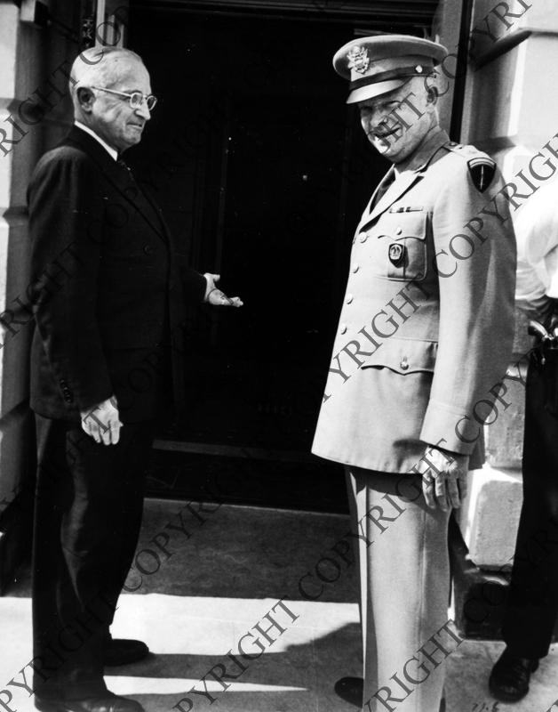 President Truman and General Dwight Eisenhower meet at the White House ...