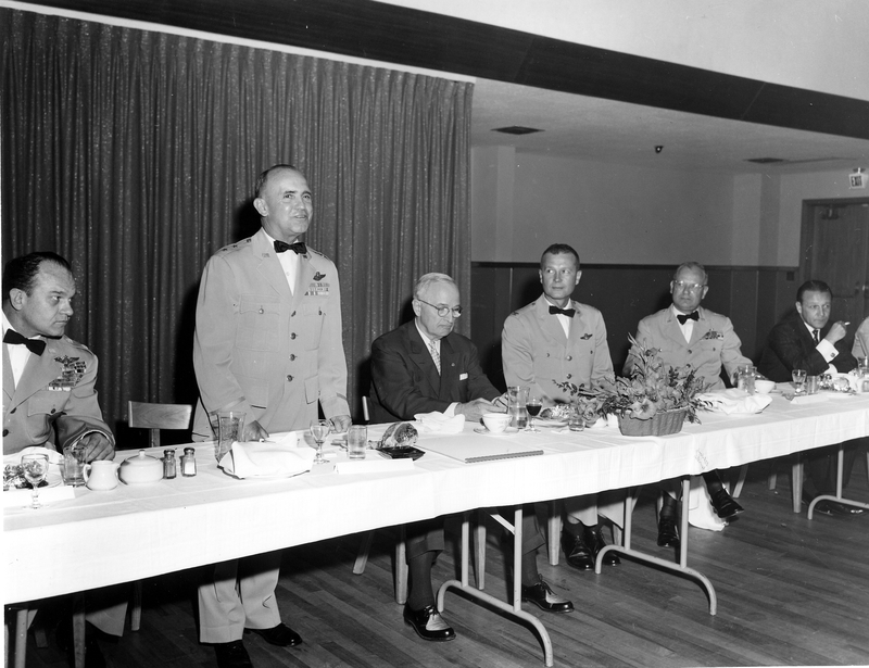 Officer at Richards-Gebaur introduces former President Truman | Harry S ...