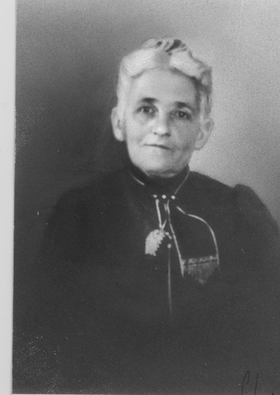 Portrait of an older Elizabeth Emery Gates, grandmother of Bess Truman ...
