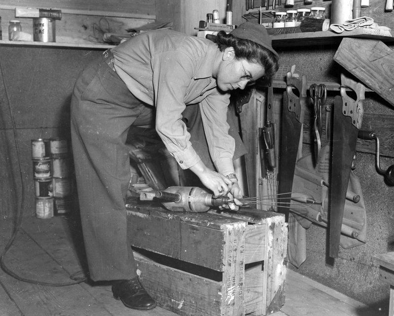 Women's Army Corps (WAC) Soldier Works as a Mechanic | Harry S. Truman