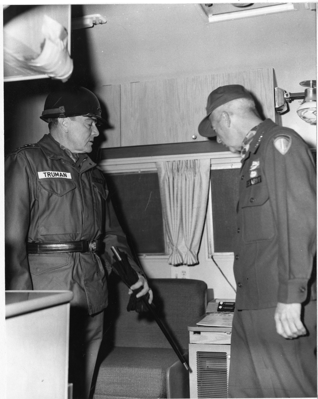 Lieutenant General Truman and General Freeman Visit VII Corps Field ...