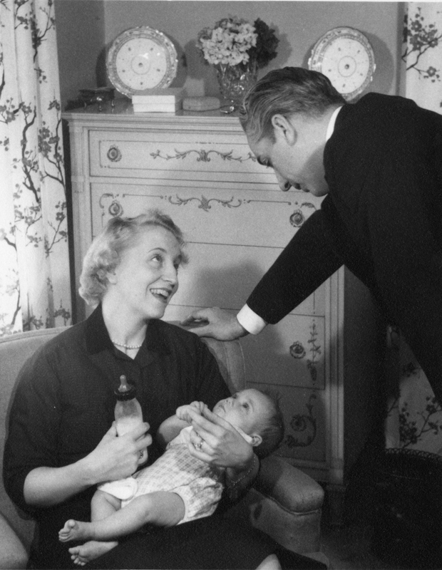 Margaret Truman Daniel and E. Clifton Daniel With Their Son | Harry S ...
