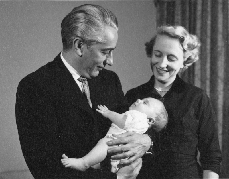 Margaret Truman Daniel and E. Clifton Daniel With Their Son | Harry S ...