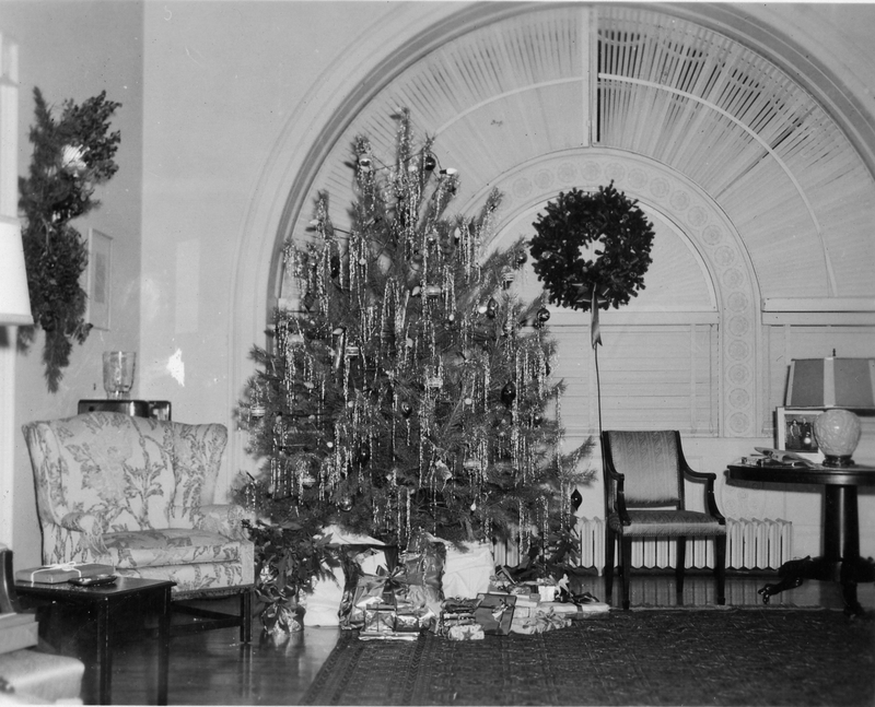 Truman Family Christmas Tree in the White House | Harry S. Truman