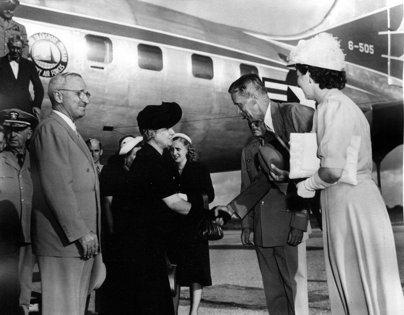 Truman family with Sir John Shaw and Lady Shaw | Harry S. Truman