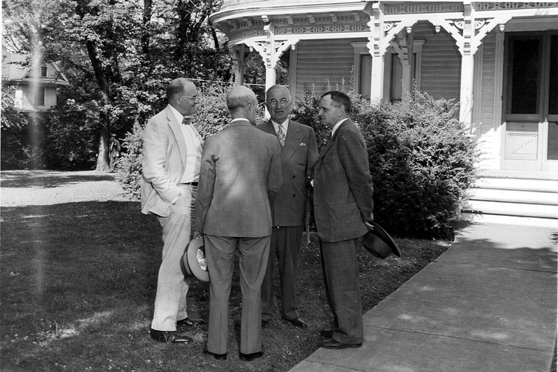 Group in yard of Truman home | Harry S. Truman