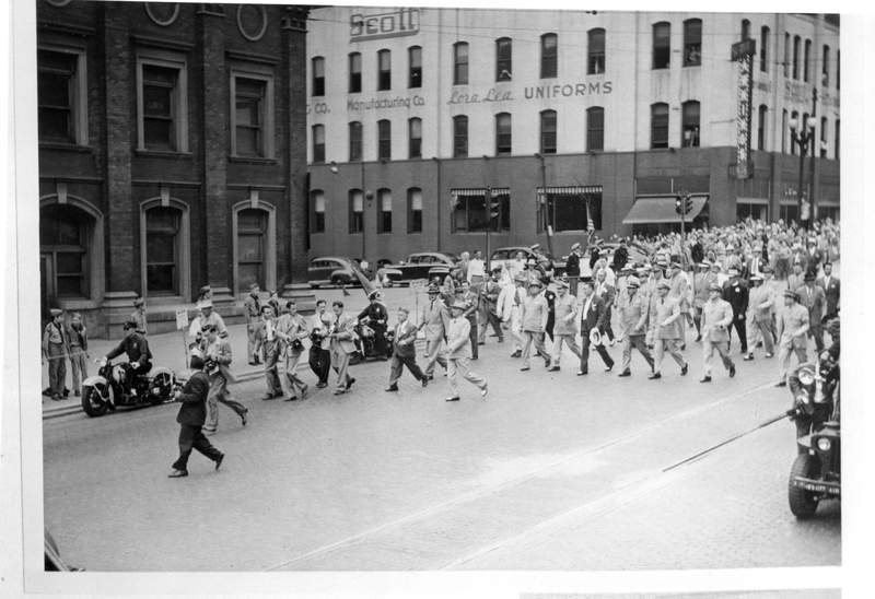 President Harry S. Marches in 35th Division Reunion Parade | Harry S ...