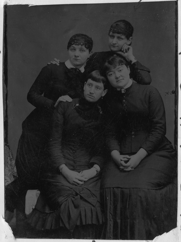 Mary Martha Truman with College Friends | Harry S. Truman