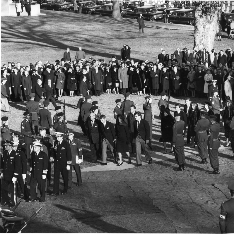 Kennedys Arrive at Arlington National Cemetery for President's Burial ...