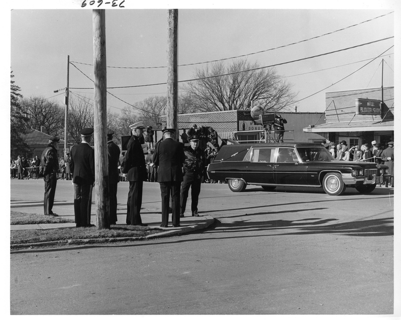 Hearse Carrying the Body of Former President Harry S. Truman | Harry S ...