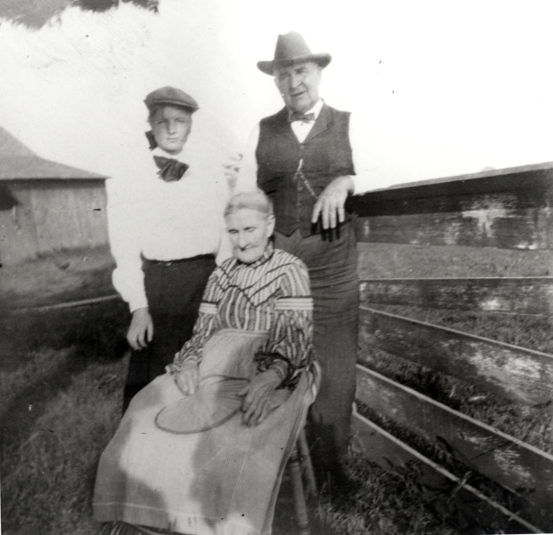 Mary Jane Truman, Harriet Young, and Harrison Young on the Grandview ...