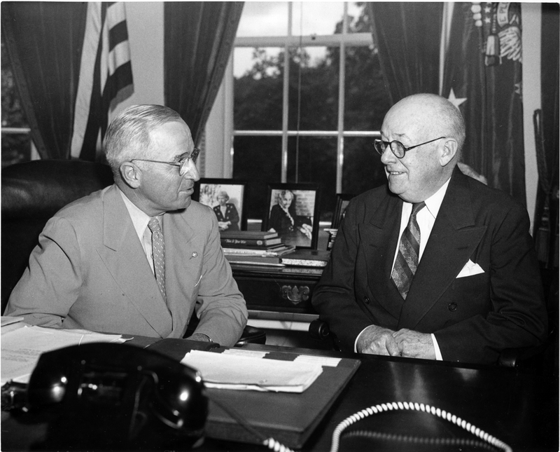 President Harry S. Truman with Retiring Secret Service Officer | Harry ...