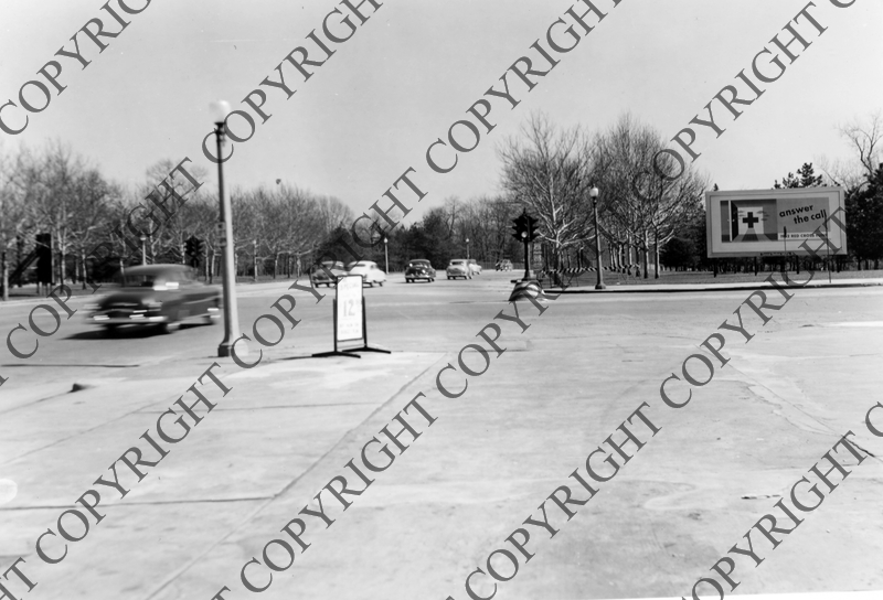 Billboard, St. Louis, Advertising the Red Cross "Answer the Call" Fund ...