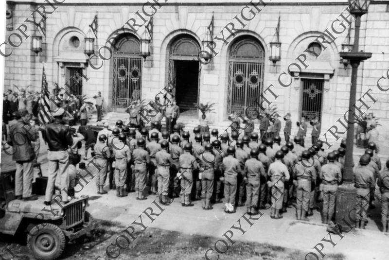 American and Japanese Soldiers at Japanese Surrender Ceremonies in ...