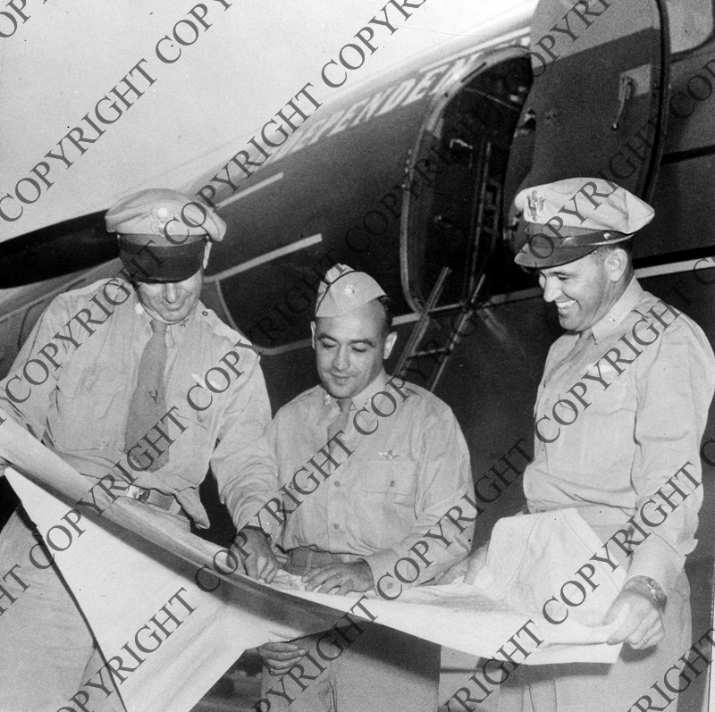Men in front of the airplane, "Independence" | Harry S. Truman