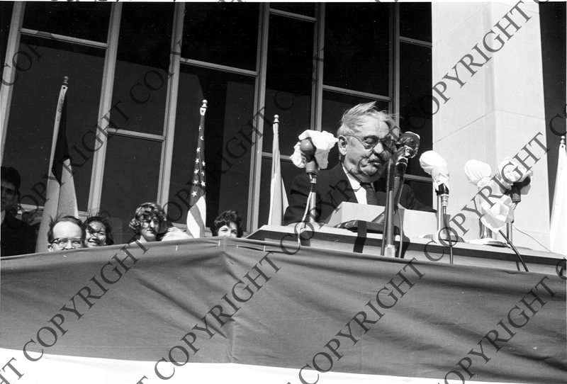Benton speaks at mural dedication ceremony | Harry S. Truman