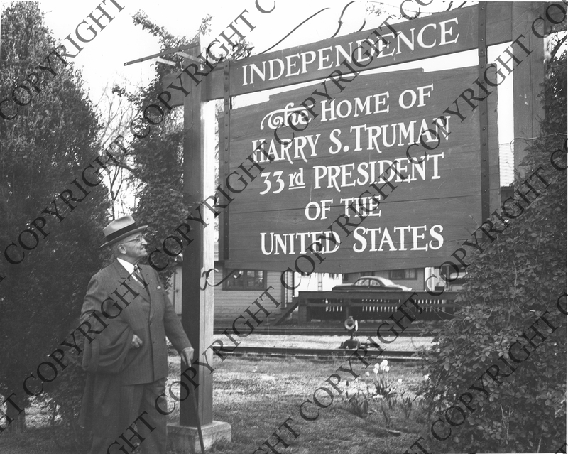 Harry S. Truman looking at Independence, Missouri sign | Harry S. Truman