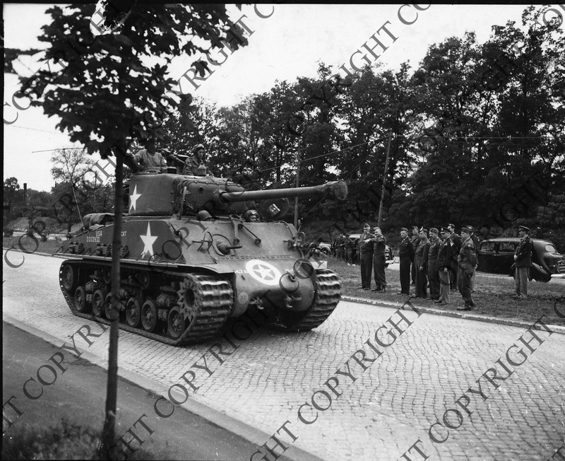 Allied Forces Enter Berlin: Tanks on the Berlinerstrasse | Harry S. Truman