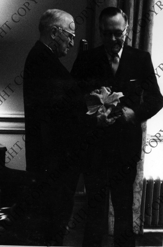 Former President Truman receiving gift from Columbia University ...